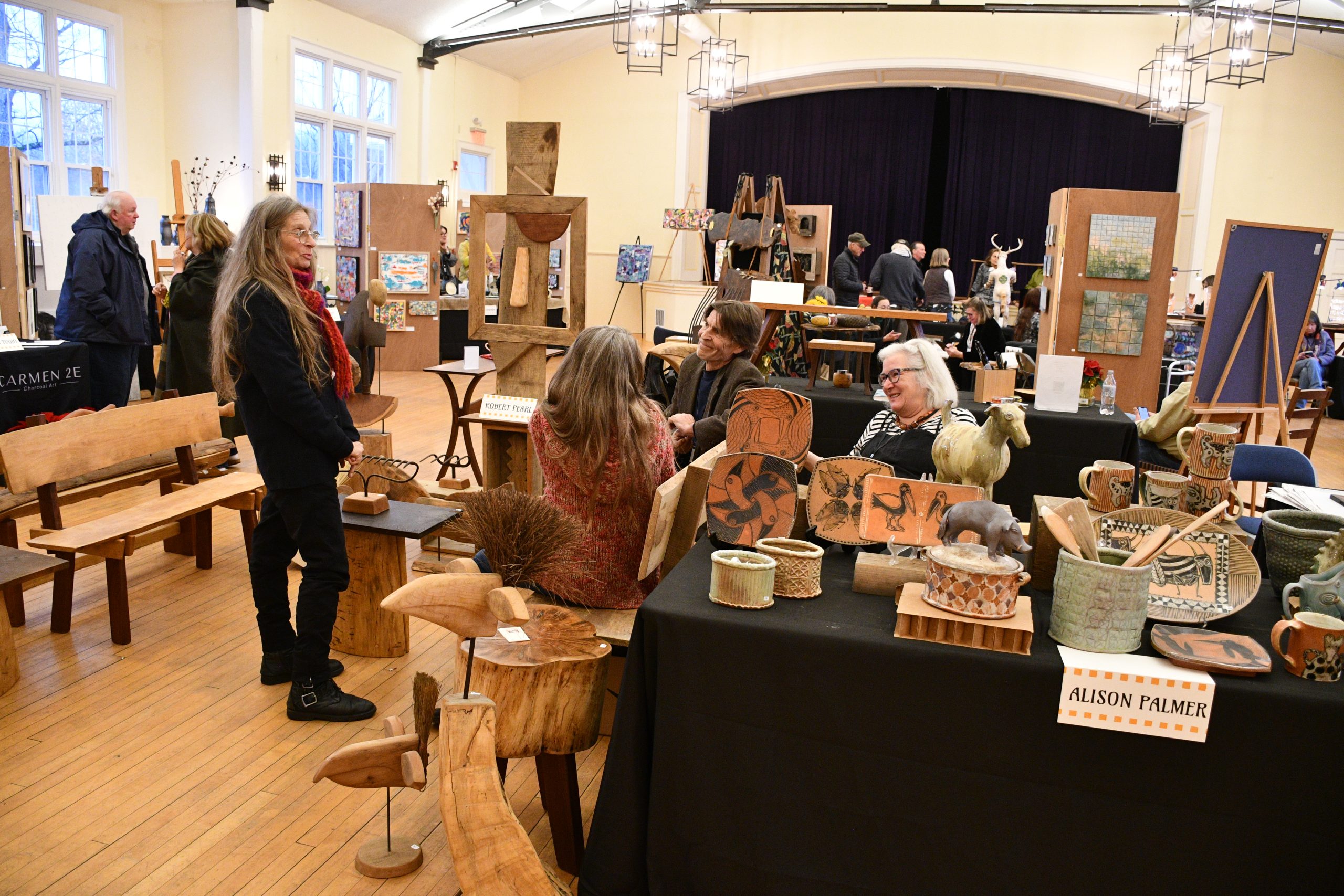 Second Art & Design draws crowd during festive weekend - The Kent Dispatch